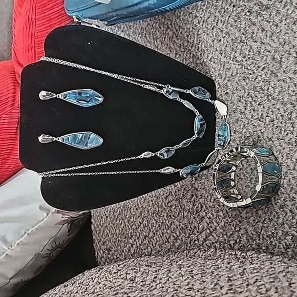 Ellen Tracy | Jewelry | Ellen Tracey 3 Pc Blue Jewelry Set | Poshmark